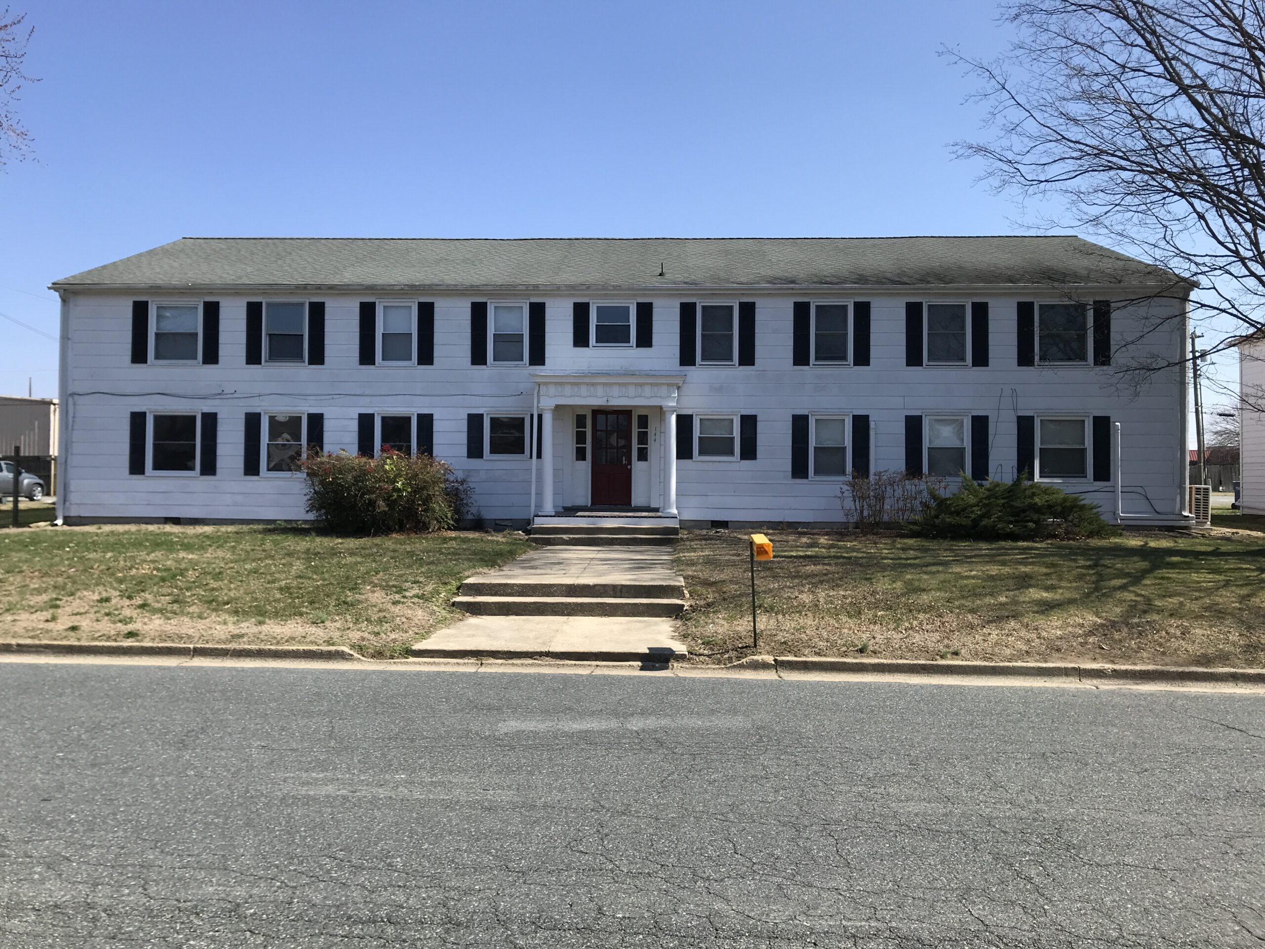 144-4 Calvert Street - EMRentals